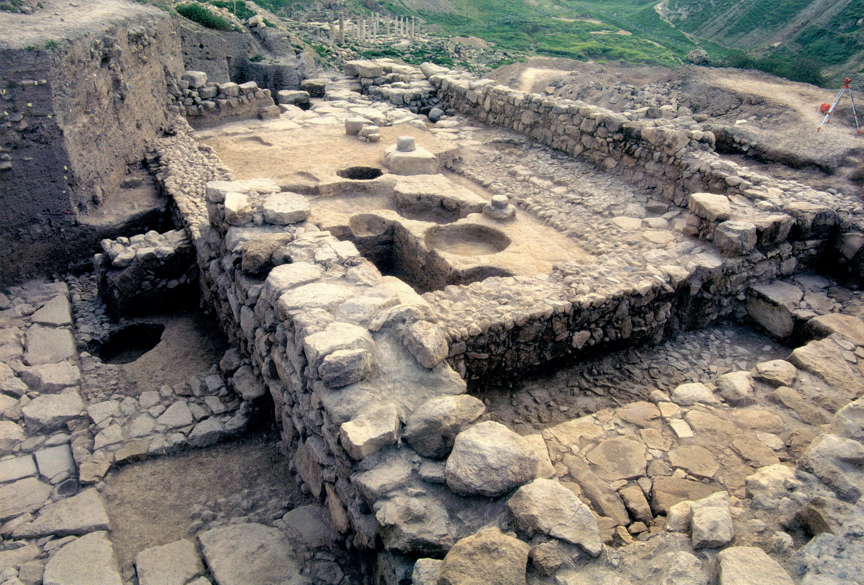 Pella, City of a Thousand Faces: Jacob and Esau