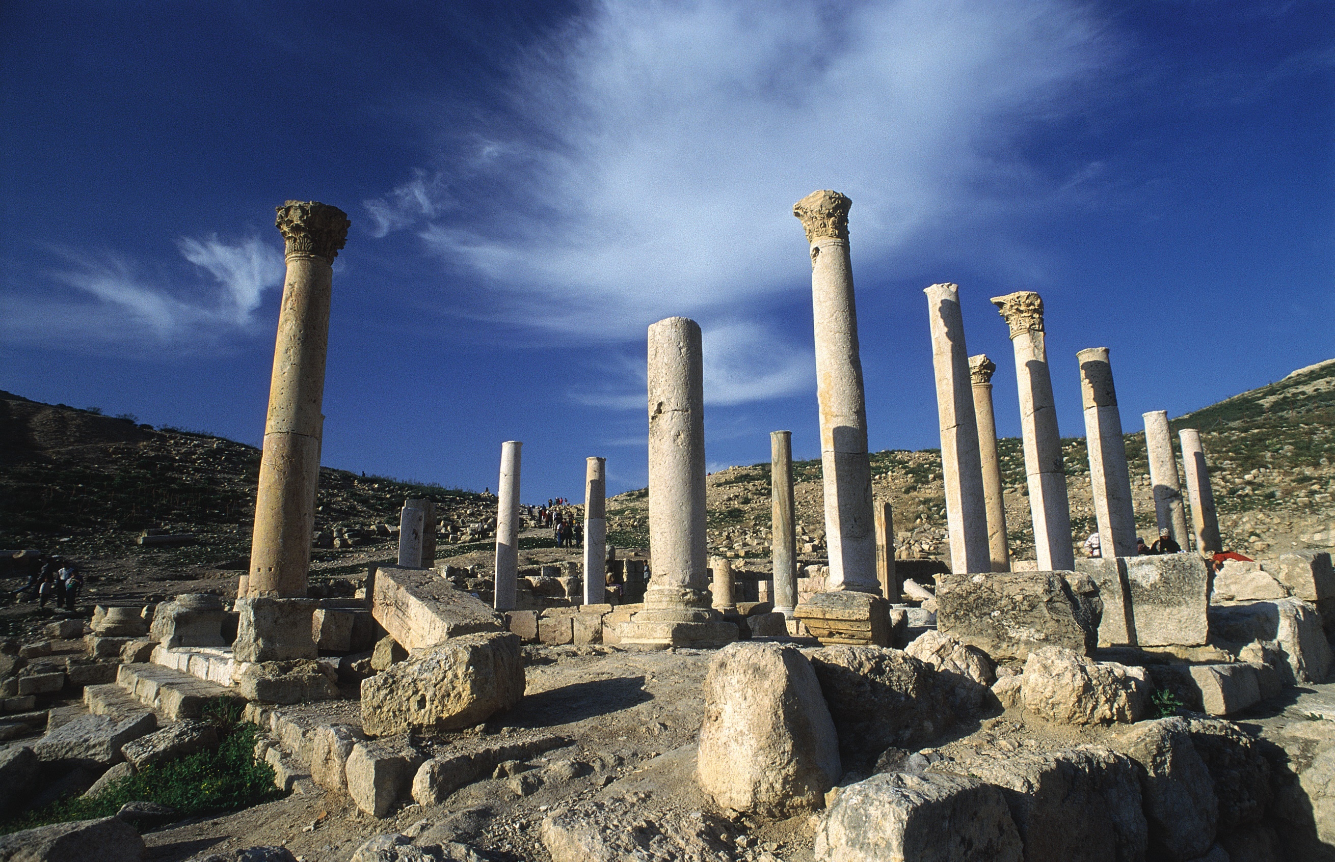 Pella, City of a Thousand Faces: The Decapolis and the Echo of a ...